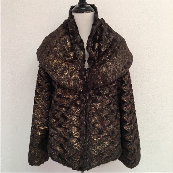 Alice + Olivia | Jackets & Coats | Alice Olivia Masha Metallic Faux Fur ...